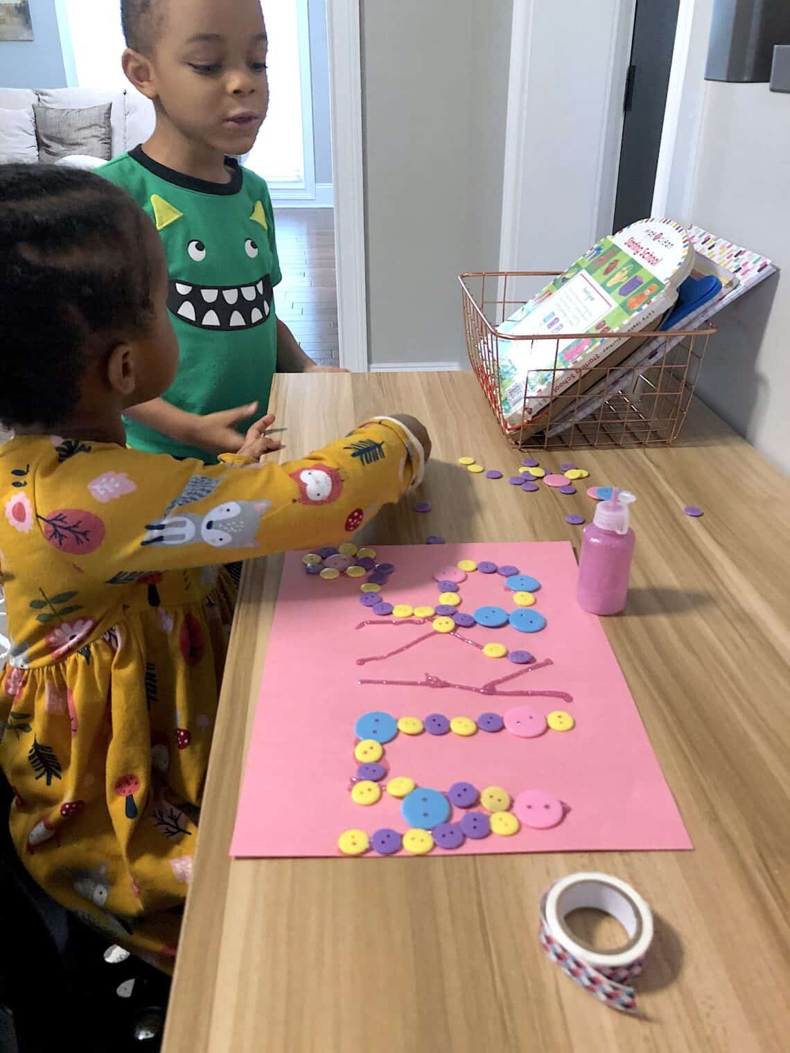 Easy Button Craft Ideas For Kids: Name Recognition