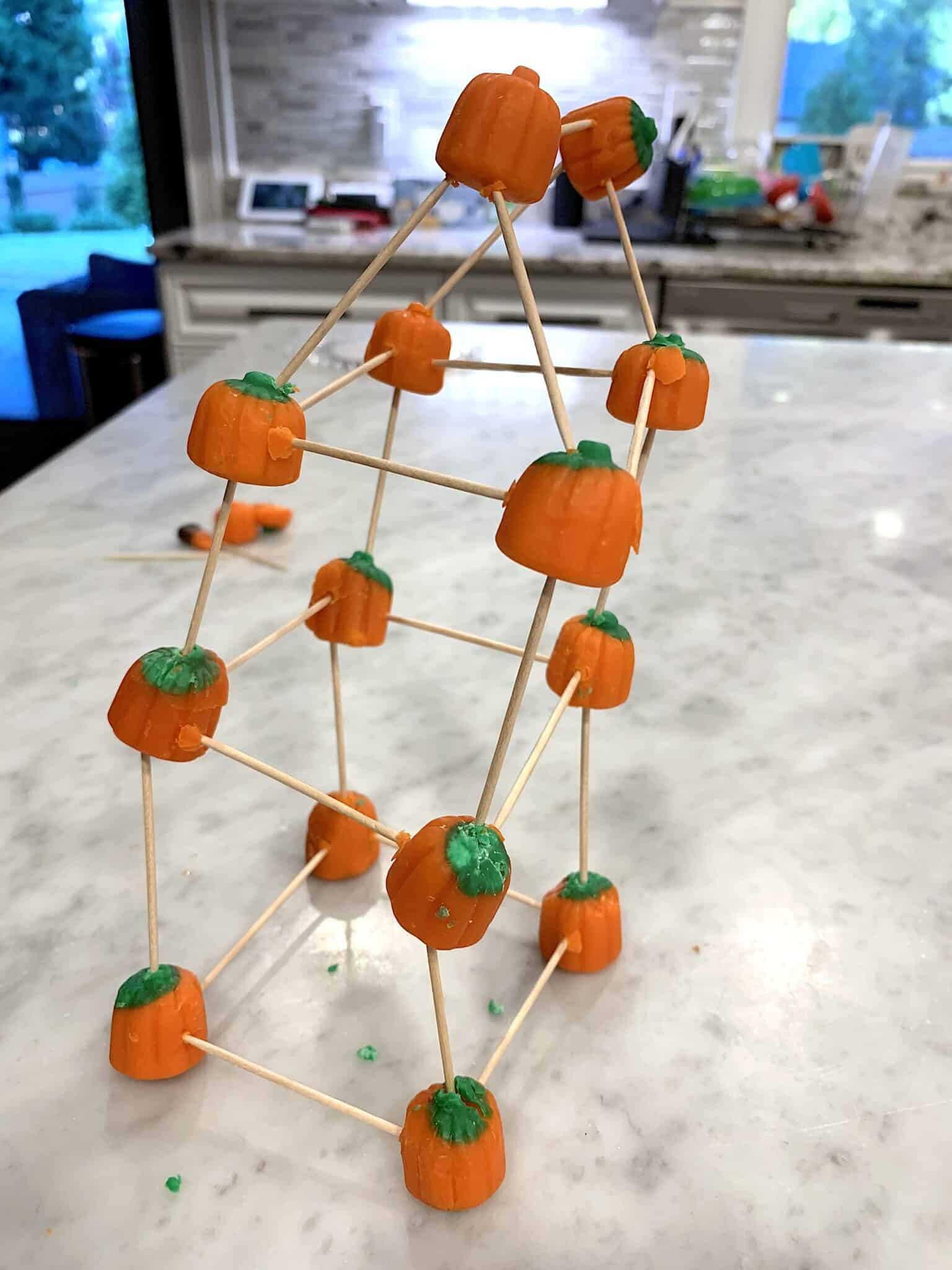 9 Kindergarten STEM Activities That Are Great For Fall