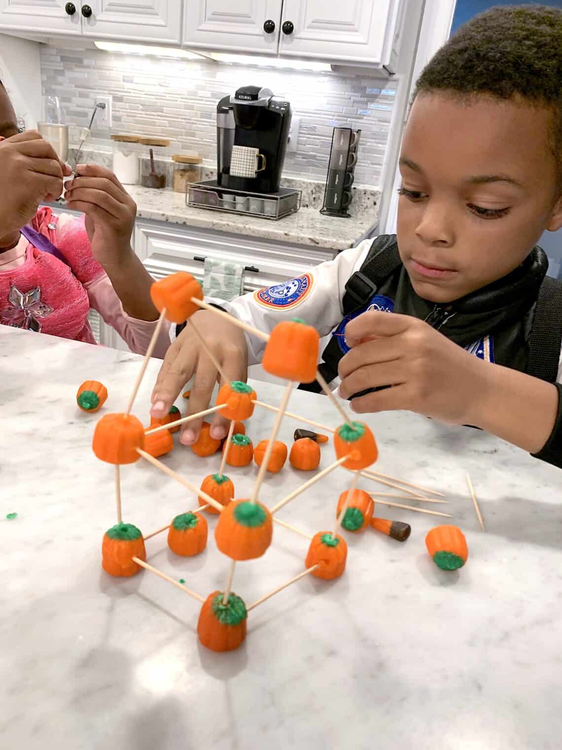 9 Kindergarten STEM Activities That Are Great For Fall
