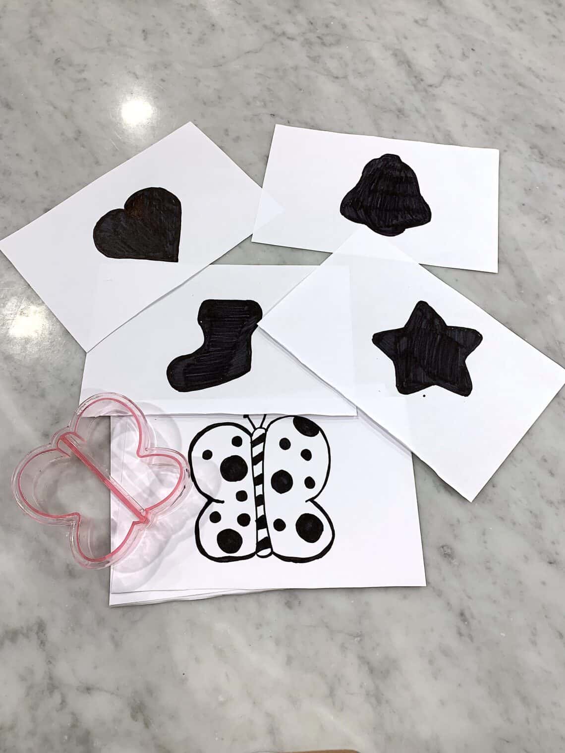 Make Easy High Contrast Cards For Your Newborn Baby